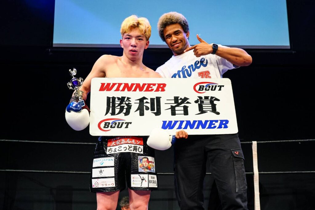 Warning : call_user_func_array() expects parameter 1 to be a valid callback, function 'change ...